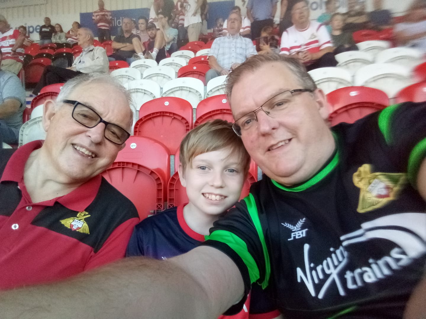 '4,000 Sunderland fans, midweek game says it all'. Doncaster Rovers Who ...